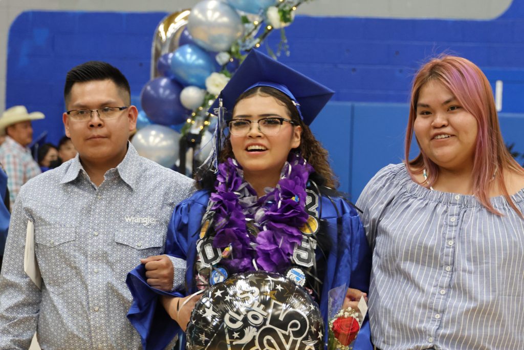 Navajo Pine High School Graduation 2025 – Gallup Sun